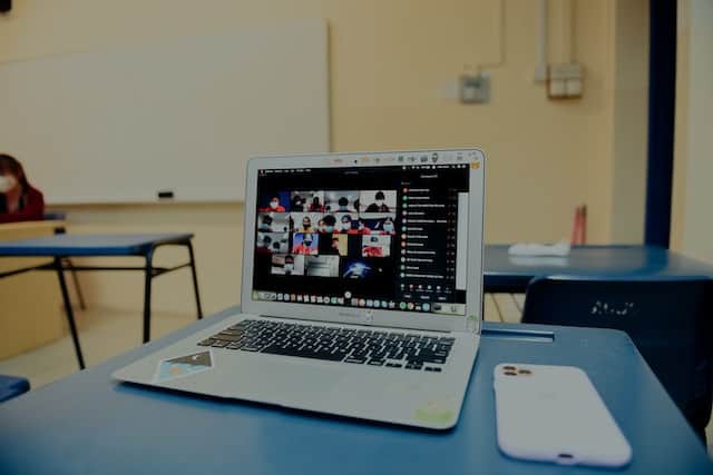Apa Itu Kelas Virtual?